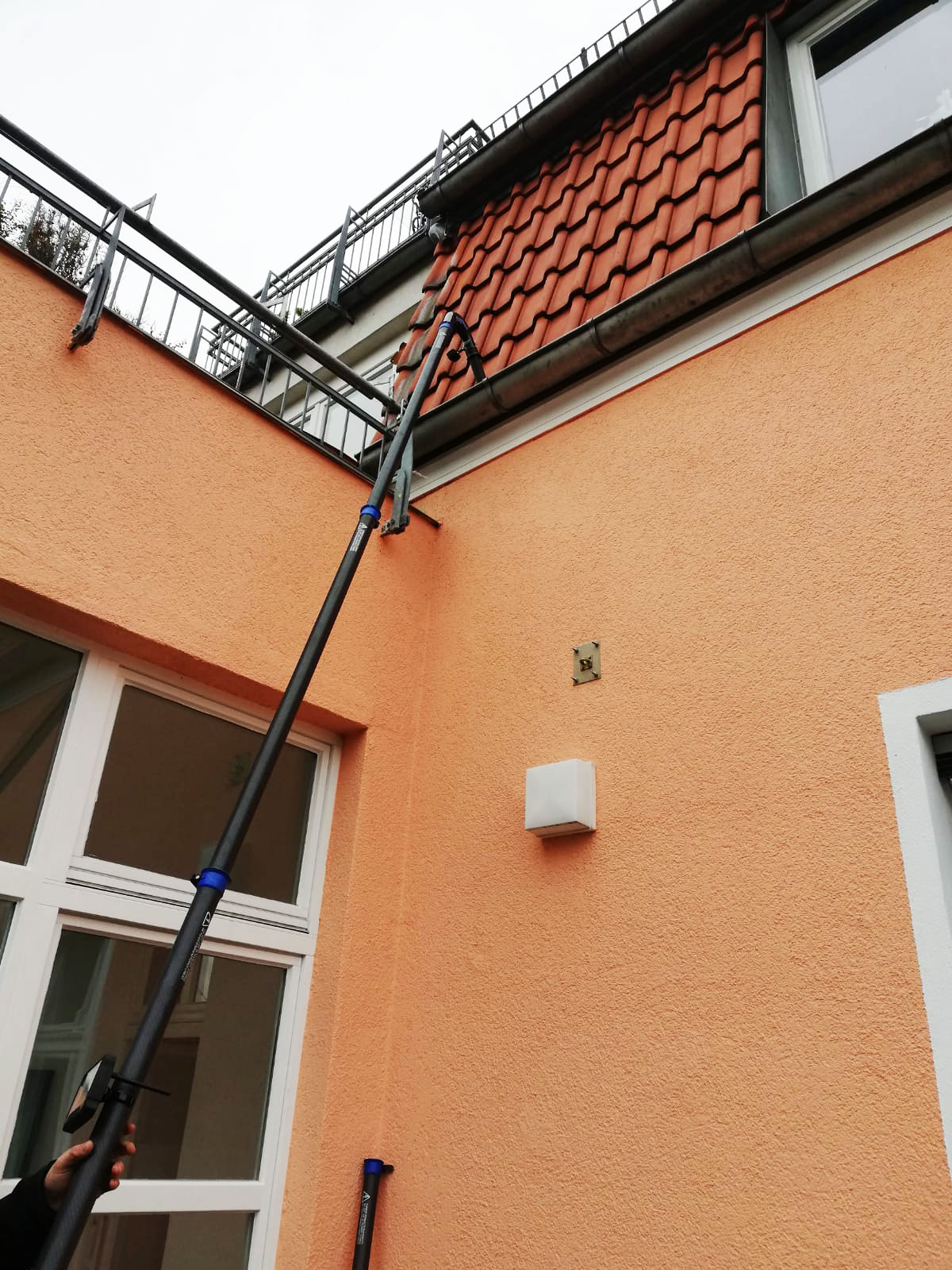 Dachrinnenreinigung Glienicke/Nordbahn durch professionelle Fachfirma